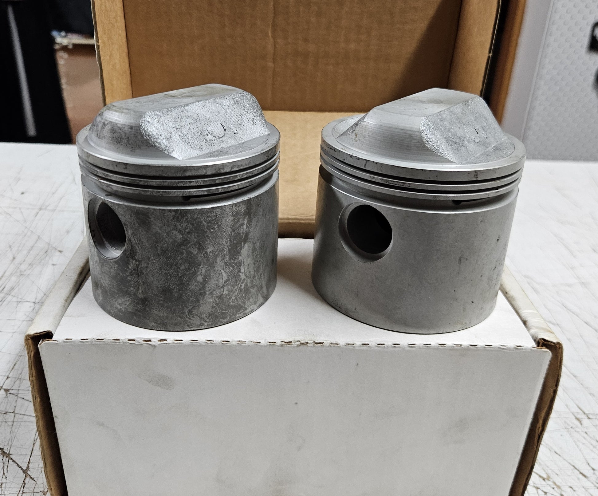 PISTON KIT - .060" OS IRONHEAD 1972 - V2 1000C.I PISTONS ONLY NO RINGS ...
